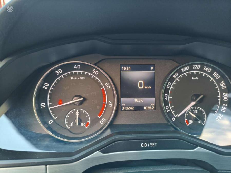 Brūns Skoda SuperB 2018 Alīta, ar dzinēja tilpumu 1.80 L un nobraukumu 319 tūkst. km par 7300 €, foto 10 vietnē AUTOMOTO.COM.LV