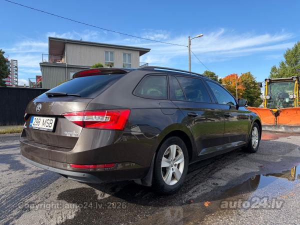 Brūns Skoda SuperB 2018 Tallina, ar dzinēja tilpumu 1.40 L un nobraukumu 307 tūkst. km par 7440 €, foto 4 vietnē AUTOMOTO.COM.LV