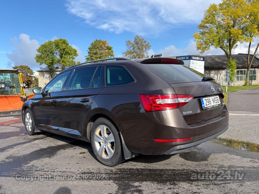 Brown Skoda SuperB 2018 in Tallinn, with an engine capacity of 1.40 L and mileage of 307 thousand km for 7440 €, photo 5 on AUTOMOTO.COM.LV