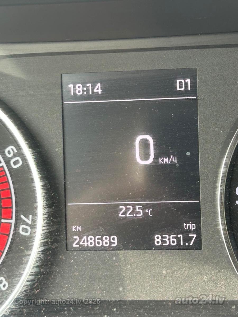 Brūns Skoda SuperB 2019 Tallina, ar dzinēja tilpumu 1.50 L un nobraukumu 249 tūkst. km par 11999 €, foto 8 vietnē AUTOMOTO.COM.LV