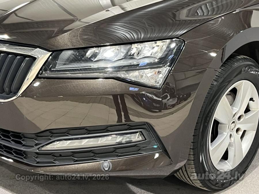 Brūns Skoda SuperB 2020 Tallina, ar dzinēja tilpumu 2.00 L un nobraukumu 244 tūkst. km par 12900 €, foto 20 vietnē AUTOMOTO.COM.LV