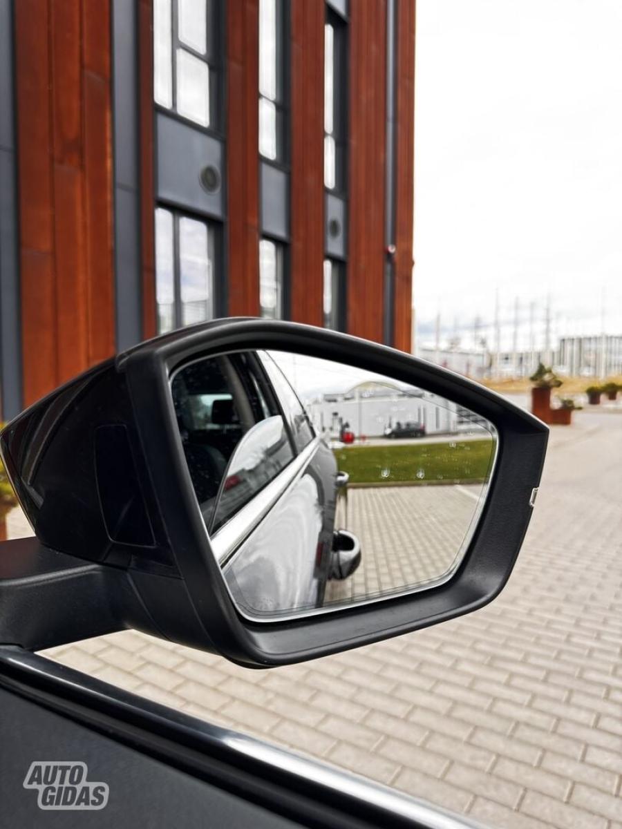Brown Skoda SuperB 2020 in Kaunas, with an engine capacity of 1.50 L and mileage of 166 thousand km for 19500 €, photo 26 on AUTOMOTO.COM.LV