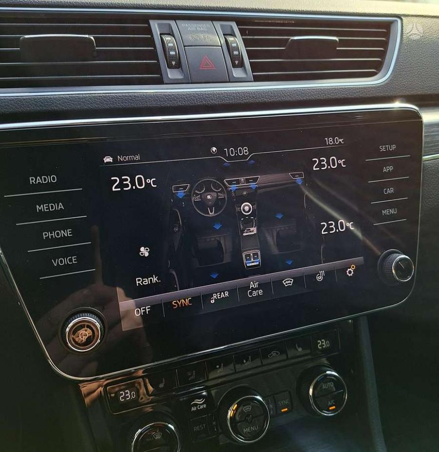 Brūns Skoda SuperB 2020 Kretinga, ar dzinēja tilpumu 1.50 L un nobraukumu 167 tūkst. km par 17199 €, foto 30 vietnē AUTOMOTO.COM.LV