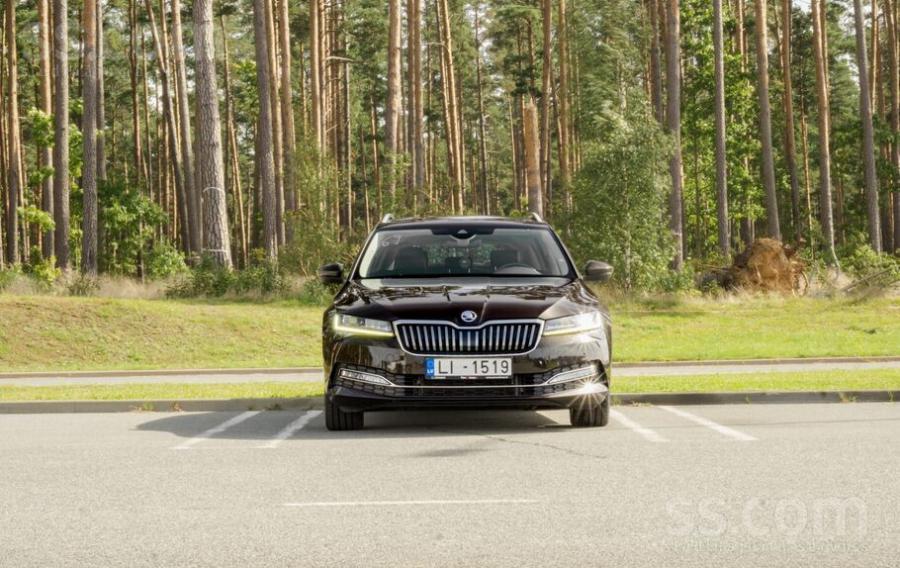 Brown Skoda SuperB 2021 in Riga, with an engine capacity of 2.00 L and mileage of 108 thousand km for 19990 €, photo 4 on AUTOMOTO.COM.LV