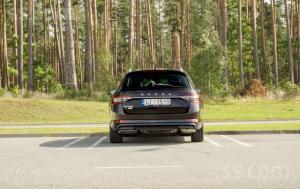 Brown Skoda SuperB 2021 in Riga, with an engine capacity of 2.00 L and mileage of 108 thousand km for 19990 €, photo 8 on AUTOMOTO.COM.LV