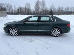 Green Skoda SuperB 2009 in Vilnius, with an engine capacity of 1.97 L and mileage of 524 thousand km for 2350 €, photo 5 on AUTOMOTO.COM.LV