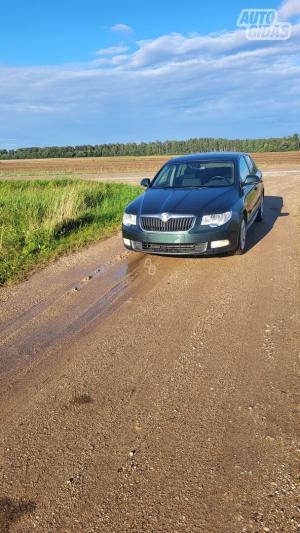 Green Skoda SuperB 2012 in Panevezys, with an engine capacity of 1.80 L and mileage of 551 thousand km for 1700 €, photo  on AUTOMOTO.COM.LV