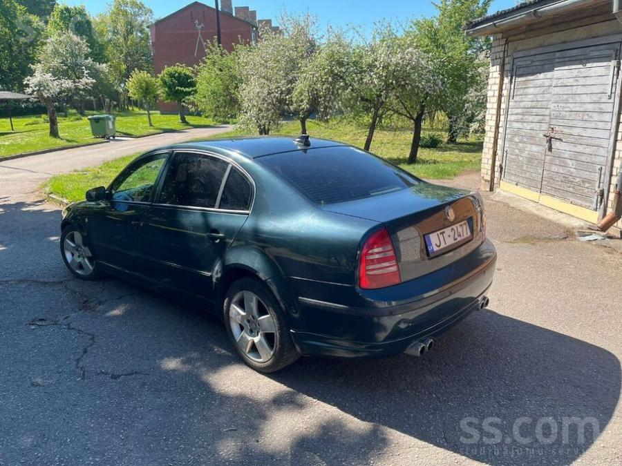 Зеленый Шкода Суперб 2003 в Рига, объемом двигателя 2.50 л и пробегом 400 тыс. км за 600 €, фото 1 на AUTOMOTO.COM.LV