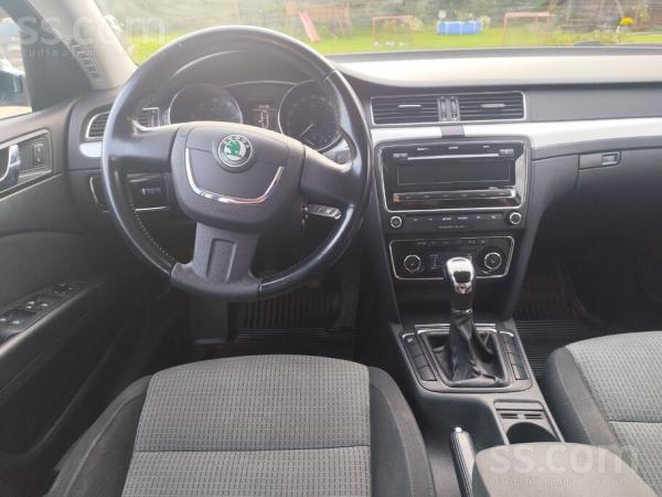 Green Skoda SuperB 2009 in Saldus, with an engine capacity of 1.80 L and mileage of 197 thousand km for 2650 €, photo 8 on AUTOMOTO.COM.LV