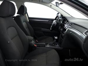 Green Skoda SuperB 2011 in Tallinn, with an engine capacity of 1.80 L and mileage of 229 thousand km for 2799 €, photo 6 on AUTOMOTO.COM.LV