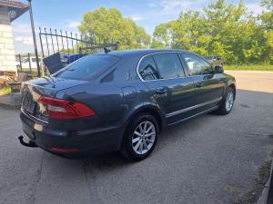 Zaļš Skoda SuperB 2013 Panevēža, ar dzinēja tilpumu 2.00 L un nobraukumu 340 tūkst. km par 4990 €, foto 9 vietnē AUTOMOTO.COM.LV