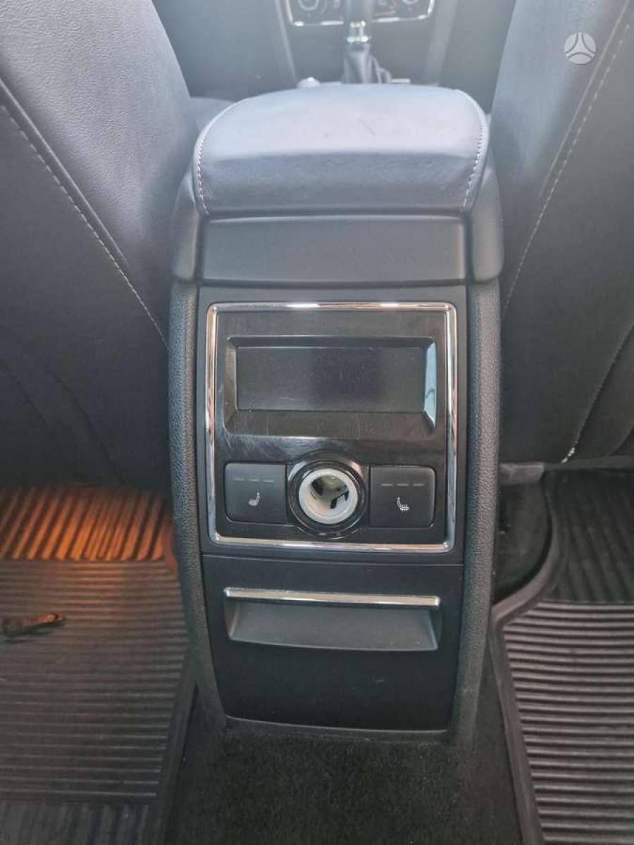 Zaļš Skoda SuperB 2013 Panevēža, ar dzinēja tilpumu 2.00 L un nobraukumu 340 tūkst. km par 4990 €, foto 18 vietnē AUTOMOTO.COM.LV