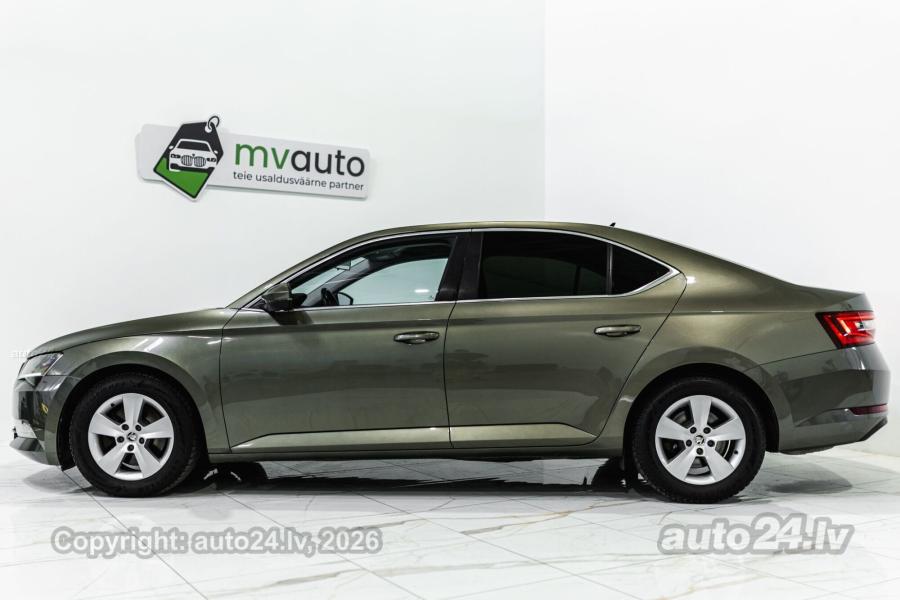 Zaļš Skoda SuperB 2016 Tallina, ar dzinēja tilpumu 1.80 L un nobraukumu 136 tūkst. km par 12990 €, foto 10 vietnē AUTOMOTO.COM.LV