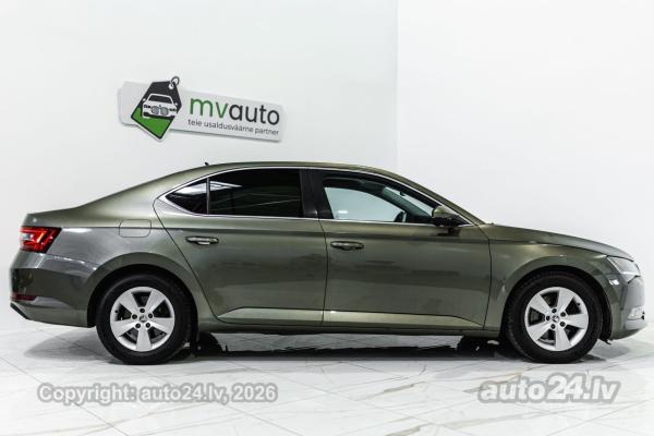 Green Skoda SuperB 2016 in Tallinn, with an engine capacity of 1.80 L and mileage of 136 thousand km for 12990 €, photo 10 on AUTOMOTO.COM.LV