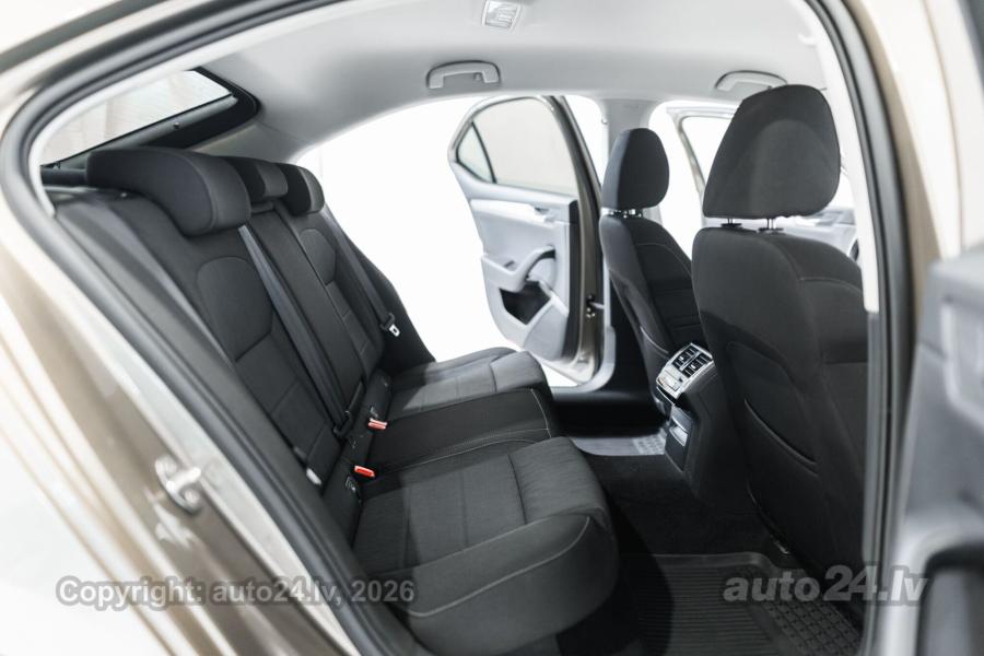 Zaļš Skoda SuperB 2016 Tallina, ar dzinēja tilpumu 1.80 L un nobraukumu 136 tūkst. km par 12990 €, foto 16 vietnē AUTOMOTO.COM.LV