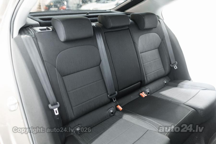 Zaļš Skoda SuperB 2016 Tallina, ar dzinēja tilpumu 1.80 L un nobraukumu 136 tūkst. km par 12990 €, foto 18 vietnē AUTOMOTO.COM.LV