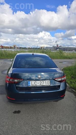 Zaļš Skoda SuperB 2017 Rīga, ar dzinēja tilpumu 1.80 L un nobraukumu 177 tūkst. km par 12500 €, foto 8 vietnē AUTOMOTO.COM.LV