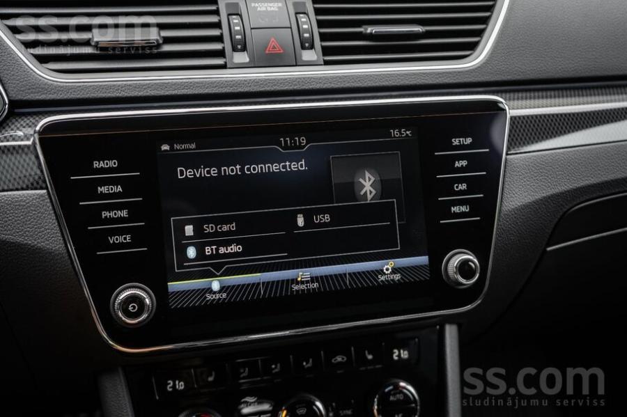 Green Skoda SuperB 2019 in Riga, with an engine capacity of 1.50 L and mileage of 147 thousand km for 16750 €, photo 26 on AUTOMOTO.COM.LV