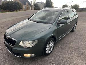 Green Skoda SuperB 2012 in Siauliai, with an engine capacity of 1.60 L and mileage of 280 thousand km for 4950 €, photo 9 on AUTOMOTO.COM.LV
