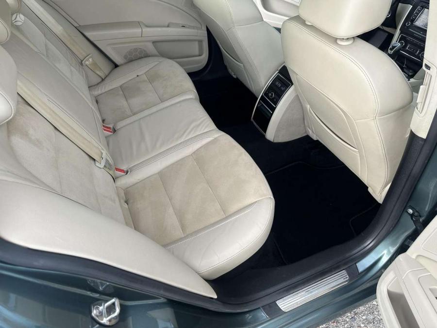 Green Skoda SuperB 2012 in Siauliai, with an engine capacity of 1.60 L and mileage of 280 thousand km for 4950 €, photo 17 on AUTOMOTO.COM.LV