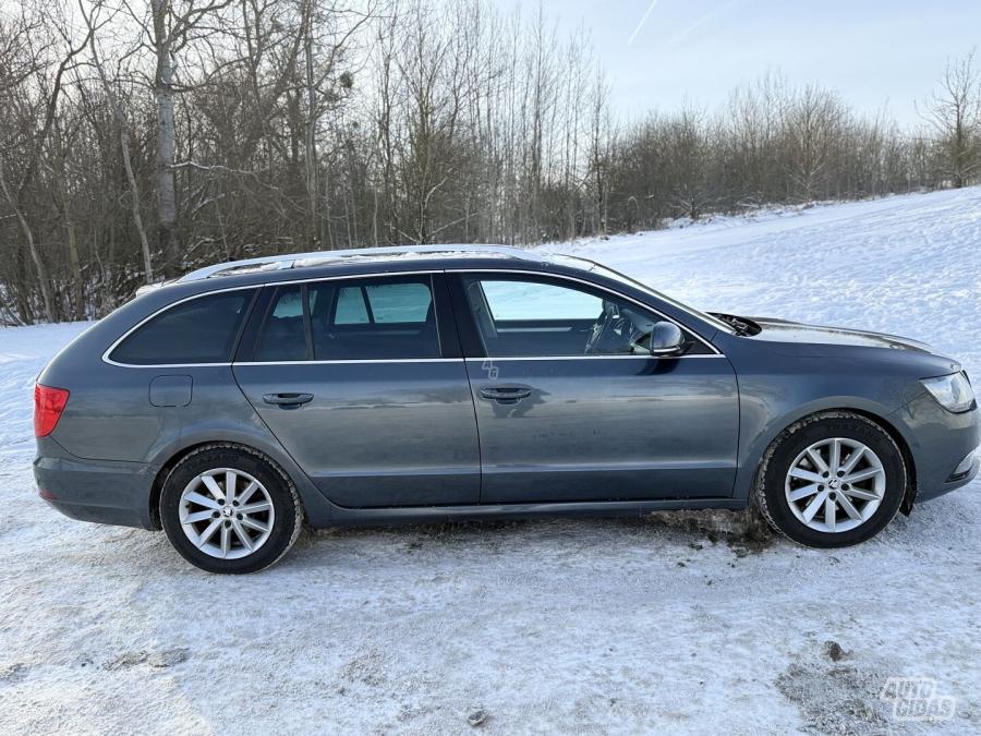 Green Skoda SuperB 2014 in Kaunas, with an engine capacity of 1.60 L and mileage of 252 thousand km for 5999 €, photo 8 on AUTOMOTO.COM.LV