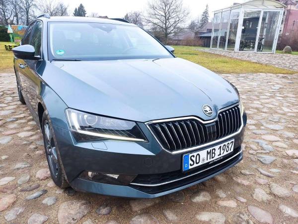 Green Skoda SuperB 2016 in Utena, with an engine capacity of 1.97 L and mileage of 265 thousand km for 8900 €, photo 2 on AUTOMOTO.COM.LV