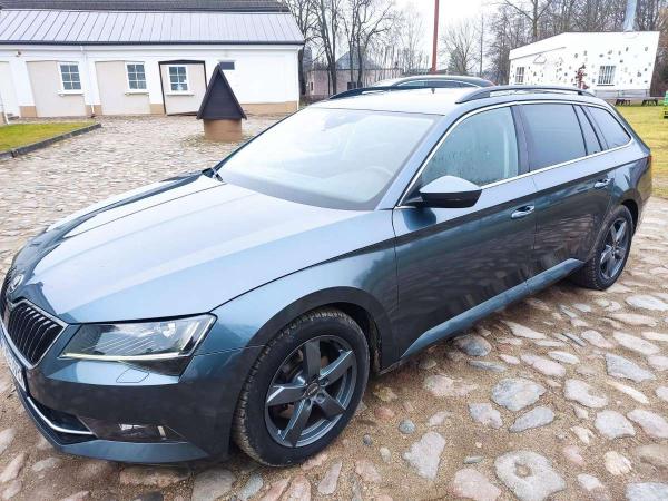 Green Skoda SuperB 2016 in Utena, with an engine capacity of 1.97 L and mileage of 265 thousand km for 8900 €, photo 6 on AUTOMOTO.COM.LV