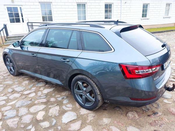 Green Skoda SuperB 2016 in Utena, with an engine capacity of 1.97 L and mileage of 265 thousand km for 8900 €, photo 7 on AUTOMOTO.COM.LV