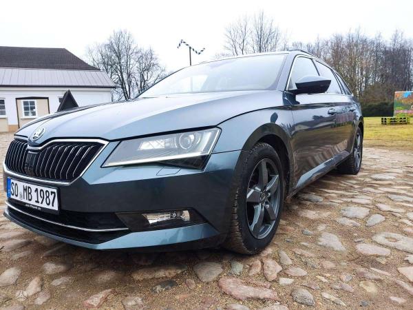 Green Skoda SuperB 2016 in Utena, with an engine capacity of 1.97 L and mileage of 265 thousand km for 8900 €, photo 9 on AUTOMOTO.COM.LV