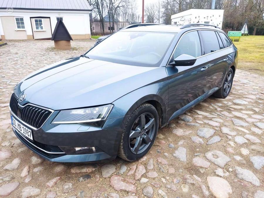 Green Skoda SuperB 2016 in Utena, with an engine capacity of 1.97 L and mileage of 265 thousand km for 8900 €, photo 16 on AUTOMOTO.COM.LV