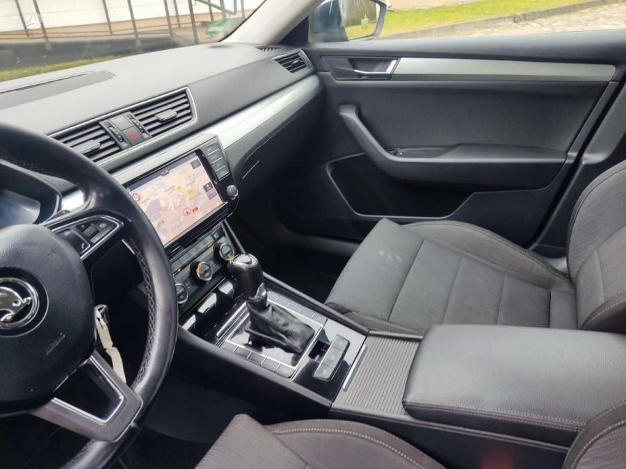 Green Skoda SuperB 2016 in Utena, with an engine capacity of 1.97 L and mileage of 265 thousand km for 8900 €, photo 20 on AUTOMOTO.COM.LV