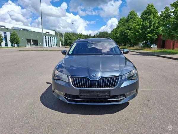 Zaļš Skoda SuperB 2016 Utena, ar dzinēja tilpumu 1.97 L un nobraukumu 140 tūkst. km par 12300 €, foto 3 vietnē AUTOMOTO.COM.LV
