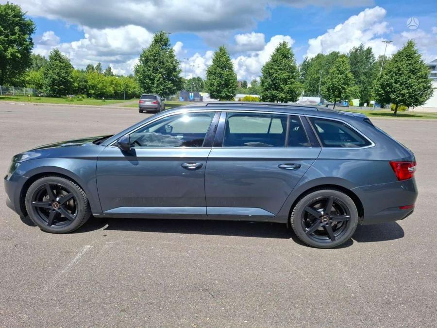 Zaļš Skoda SuperB 2016 Utena, ar dzinēja tilpumu 1.97 L un nobraukumu 140 tūkst. km par 12300 €, foto 6 vietnē AUTOMOTO.COM.LV