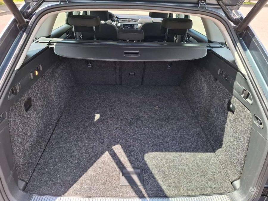 Zaļš Skoda SuperB 2016 Utena, ar dzinēja tilpumu 1.97 L un nobraukumu 140 tūkst. km par 12300 €, foto 9 vietnē AUTOMOTO.COM.LV