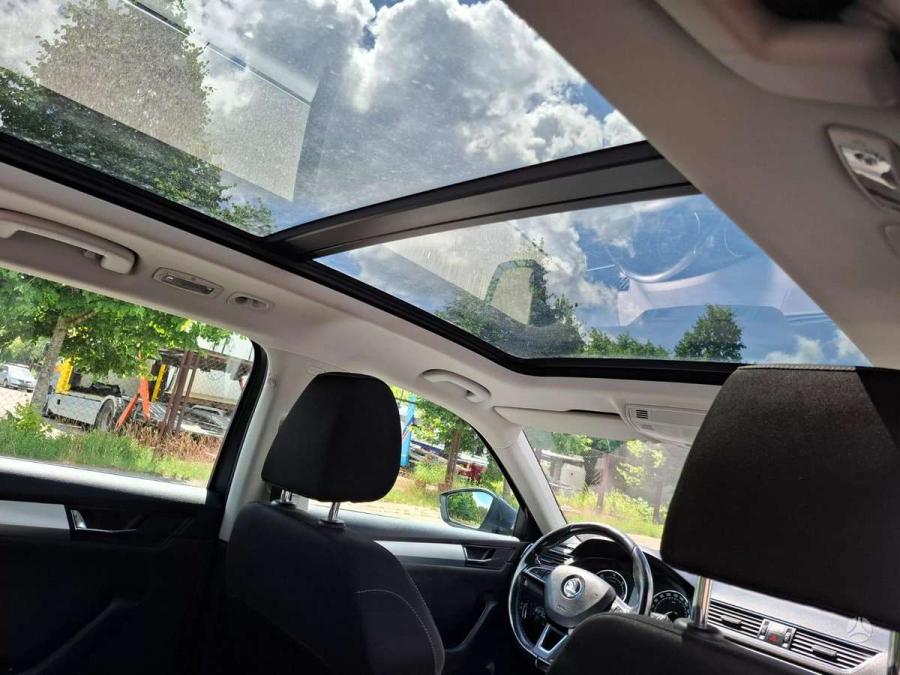 Zaļš Skoda SuperB 2016 Utena, ar dzinēja tilpumu 1.97 L un nobraukumu 140 tūkst. km par 12300 €, foto 15 vietnē AUTOMOTO.COM.LV