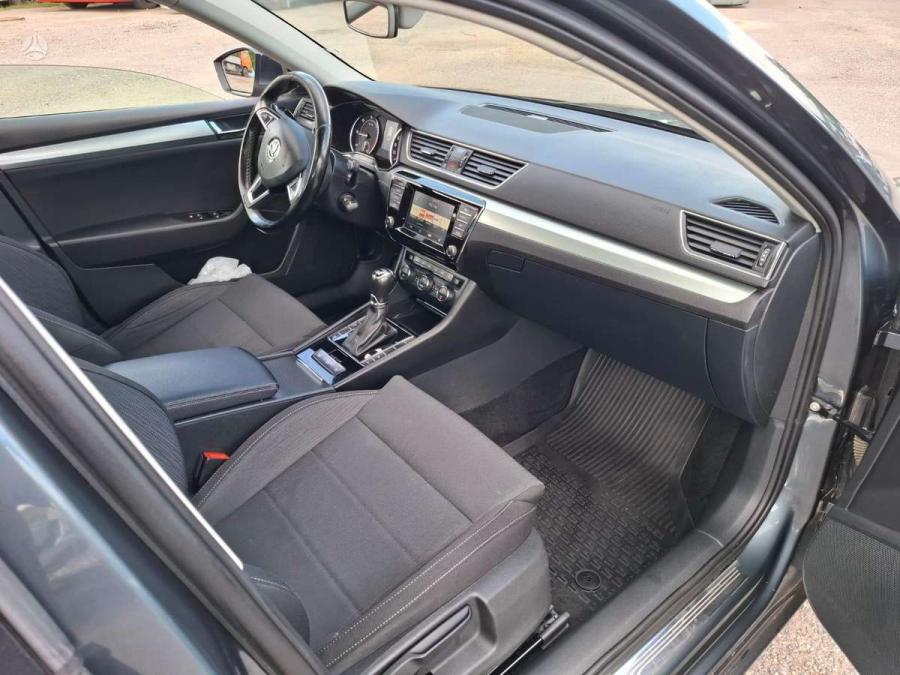 Zaļš Skoda SuperB 2016 Utena, ar dzinēja tilpumu 1.97 L un nobraukumu 140 tūkst. km par 12300 €, foto 18 vietnē AUTOMOTO.COM.LV