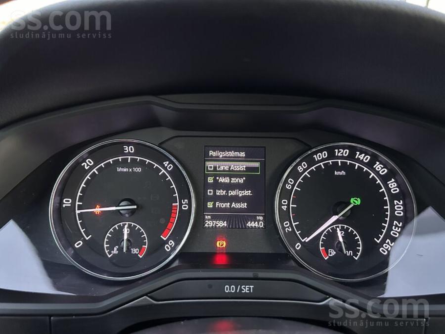 Zaļš Skoda SuperB 2017 Rīga, ar dzinēja tilpumu 2.00 L un nobraukumu 298 tūkst. km par 12500 €, foto 27 vietnē AUTOMOTO.COM.LV
