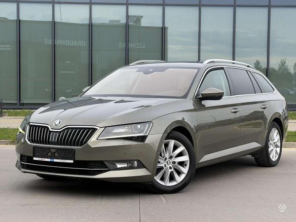 Green Skoda SuperB 2017 in Siauliai, with an engine capacity of 1.80 L and mileage of 209 thousand km for 10990 €, photo 4 on AUTOMOTO.COM.LV