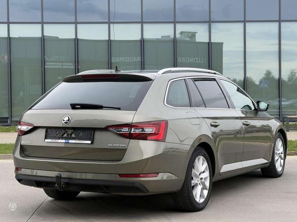 Green Skoda SuperB 2017 in Siauliai, with an engine capacity of 1.80 L and mileage of 209 thousand km for 10990 €, photo 6 on AUTOMOTO.COM.LV