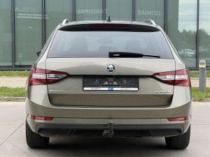 Green Skoda SuperB 2017 in Siauliai, with an engine capacity of 1.80 L and mileage of 209 thousand km for 10990 €, photo 7 on AUTOMOTO.COM.LV