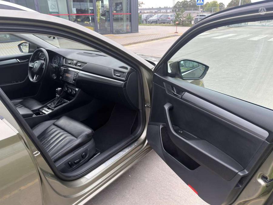 Green Skoda SuperB 2017 in Siauliai, with an engine capacity of 1.80 L and mileage of 209 thousand km for 10990 €, photo 24 on AUTOMOTO.COM.LV