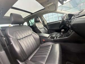 Green Skoda SuperB 2017 in Siauliai, with an engine capacity of 1.80 L and mileage of 209 thousand km for 10990 €, photo 26 on AUTOMOTO.COM.LV