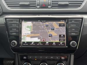 Green Skoda SuperB 2017 in Siauliai, with an engine capacity of 1.80 L and mileage of 209 thousand km for 10990 €, photo 30 on AUTOMOTO.COM.LV