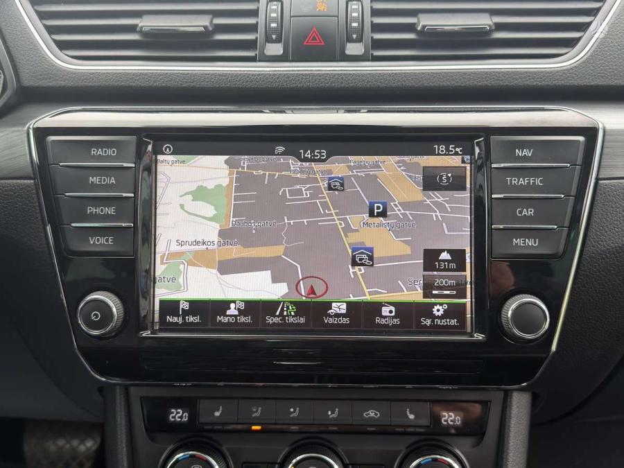 Green Skoda SuperB 2017 in Siauliai, with an engine capacity of 1.80 L and mileage of 209 thousand km for 10990 €, photo 30 on AUTOMOTO.COM.LV