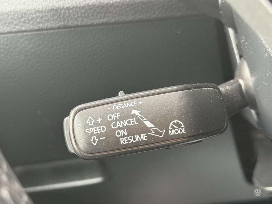 Green Skoda SuperB 2017 in Siauliai, with an engine capacity of 1.80 L and mileage of 209 thousand km for 10990 €, photo 41 on AUTOMOTO.COM.LV