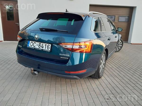 Green Skoda SuperB 2018 in Liepaja, with an engine capacity of 1.60 L and mileage of 261 thousand km for 10990 €, photo 4 on AUTOMOTO.COM.LV