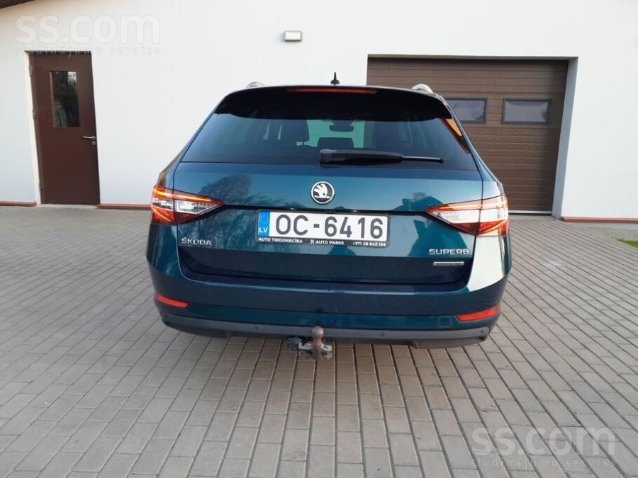 Green Skoda SuperB 2018 in Liepaja, with an engine capacity of 1.60 L and mileage of 261 thousand km for 10990 €, photo 6 on AUTOMOTO.COM.LV