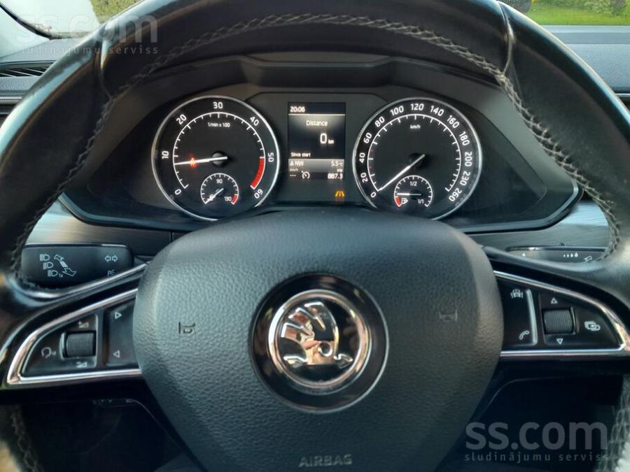 Green Skoda SuperB 2018 in Liepaja, with an engine capacity of 1.60 L and mileage of 261 thousand km for 10990 €, photo 21 on AUTOMOTO.COM.LV