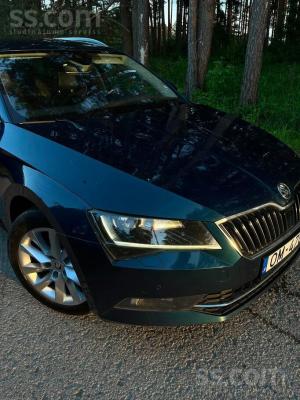Green Skoda SuperB 2018 in Liepaja, with an engine capacity of 1.60 L and mileage of 226 thousand km for 12500 €, photo 6 on AUTOMOTO.COM.LV