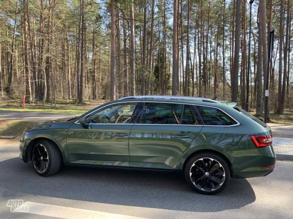 Green Skoda SuperB 2019 in Vilnius, with an engine capacity of 2.00 L and mileage of 381 thousand km for 11900 €, photo 6 on AUTOMOTO.COM.LV